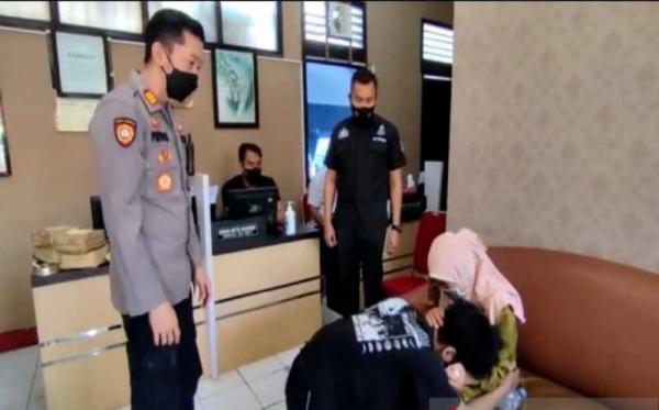 Tak Diberi Uang Rp50.000, Pemuda Ini Tega Aniaya Ibu Kandung Tak Diberi Uang Rp50.000, Pemuda Ini Tega Aniaya Ibu Kandung