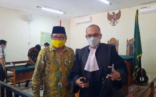 Gegara Cek Kosong, Mantan Bupati Balangan Divonis Satu Tahun Penjara Gegara Cek Kosong, Mantan Bupati Balangan Divonis Satu Tahun Penjara