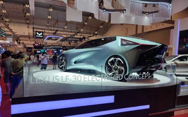 Mobil Listrik Pertama Lexus Banyak Diminati, Pembeli Rela Antre Sampai ...