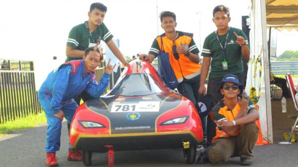 Mantap! Tim ITS Nogogeni Sabet Juara 1 Kontes Mobil Hemat Energi Mantap! Tim ITS Nogogeni Sabet Juara 1 Kontes Mobil Hemat Energi