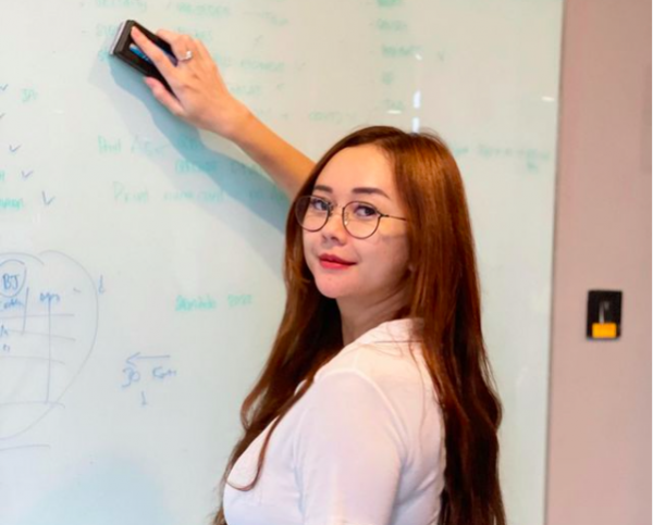 3 Janda Cantik Pernah Dekat dengan Ariel Noah, Ada yang Pacaran 3 Tahun Akhirnya Putus