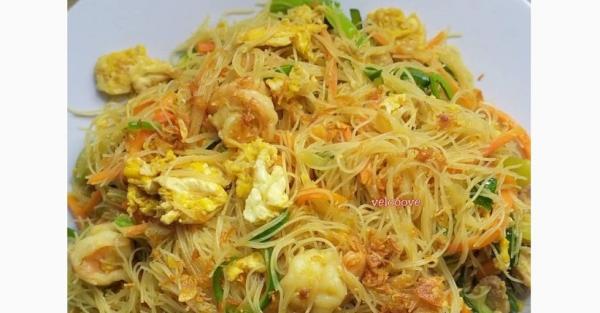 Cara Membuat Bihun Goreng Sederhana, Enak Pakai Udang dan Bakso Ikan