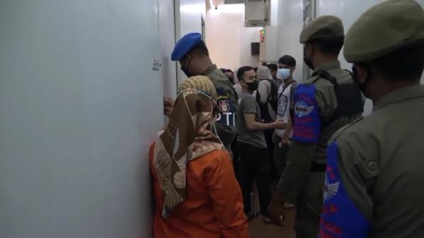 21 Orang Terjaring Razia di Kamar Hotel, 5 Remaja PSK Prostitusi Online