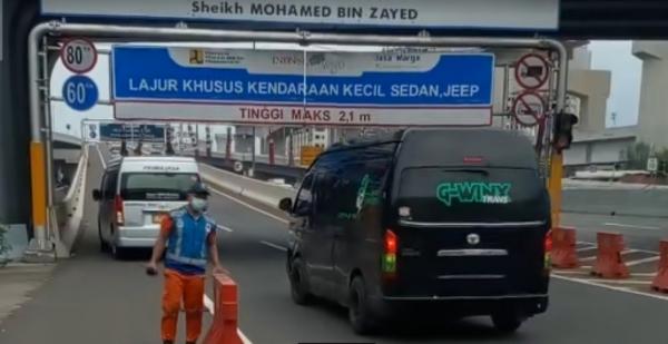 Ini Batas Maksimal Ketinggian Kendaraan Boleh Melintas di Tol Layang ...