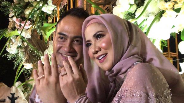 Baru Lamaran, Venna Melinda Tak Sabar Merasakan Momen Ramadhan Bareng ... Baru Lamaran, Venna Melinda Tak Sabar Merasakan Momen Ramadhan Bareng ...