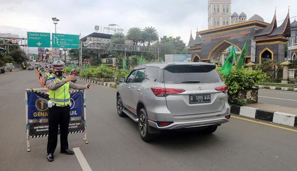 Libur Nyepi, Lalu Lintas Menuju Puncak Bogor Ramai Lancar Libur Nyepi, Lalu Lintas Menuju Puncak Bogor Ramai Lancar