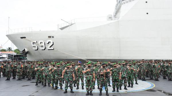 450 Prajurit Yonif Raider 301 PKS Berangkat ke Papua, Kasdam Siliwangi: Ini Tugas Mulia