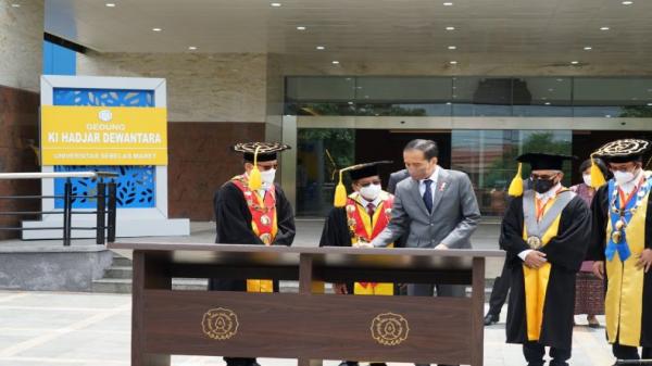 Presiden Jokowi Resmikan Gedung UNS Tower Ki Hadjar Dewantara saat Dies ...
