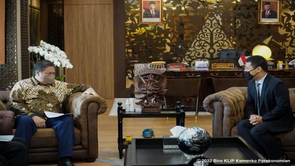 Bertemu Menteri Pembangunan Nasional Singapura, Menko Airlangga Bahas KIK Jateng