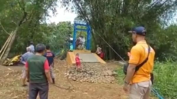 Ini Dugaan Penyebab Ambruknya Jembatan Gantung di Cileueur Ciamis Ini Dugaan Penyebab Ambruknya Jembatan Gantung di Cileueur Ciamis