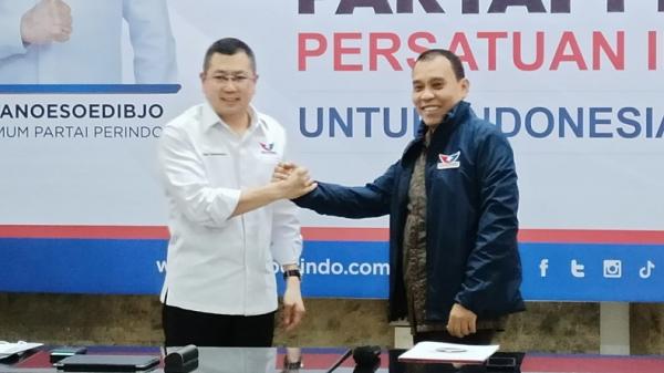 Hary Tanoe Pastikan Banyak Tokoh Gabung Partai Perindo Hary Tanoe Pastikan Banyak Tokoh Gabung Partai Perindo
