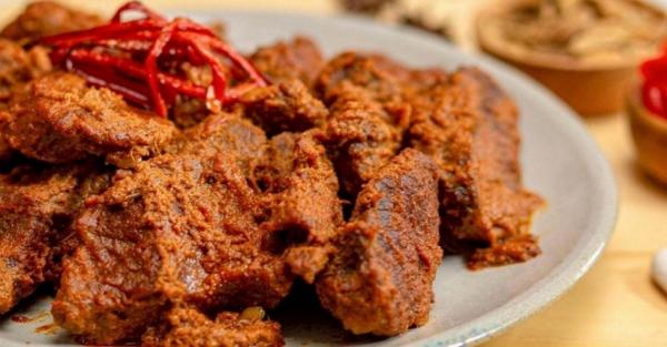 Resep Rendang Daging Sapi dan Tips Memasaknya