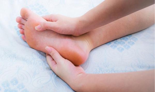 Kaki Sering Kesemutan Tanda Apa? Bisa Jadi Awal Kehamilan hingga Kelelahan