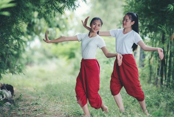 Pola Lantai Horizontal: Pengertian, Contoh dan Bentuknya Lengkap