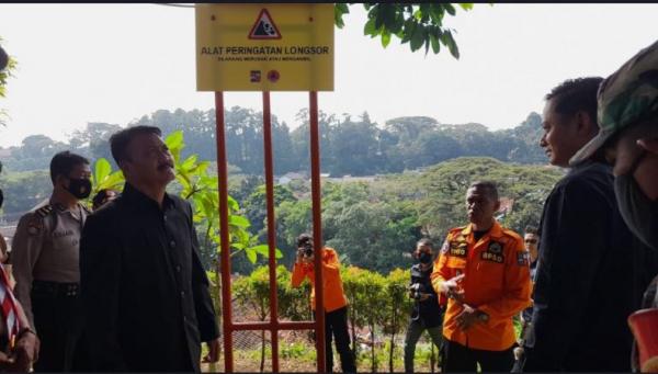 BPBD Kota Bogor Pasang Alat Peringatan Dini Longsor, Begini Cara Kerjanya