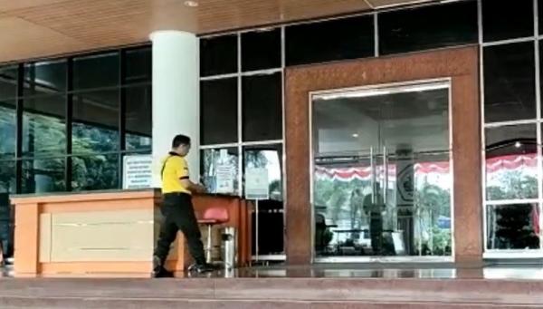 Rektor Unila Terjaring OTT KPK, Pegawai Kampus Mengaku Belum Tahu Rektor Unila Terjaring OTT KPK, Pegawai Kampus Mengaku Belum Tahu