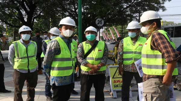 Sejumlah Proyek di Solo Dikerjakan Bersamaan, Gibran Minta Maaf ke Pengguna Jalan