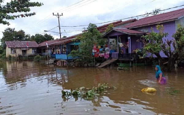 Banjir di Kapuas Hulu Mulai Surut, Warga Diminta Waspada akibat Curah Hujan Tinggi