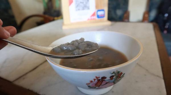 Menyeruput Dawet Ireng di Kampoeng Heritage Kajoetangan