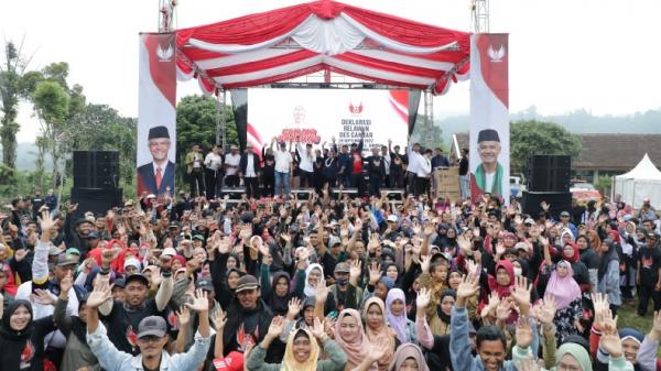 Ribuan Warga Desa di Cianjur Padati Lokasi Deklarasi Ganjar Presiden 2024