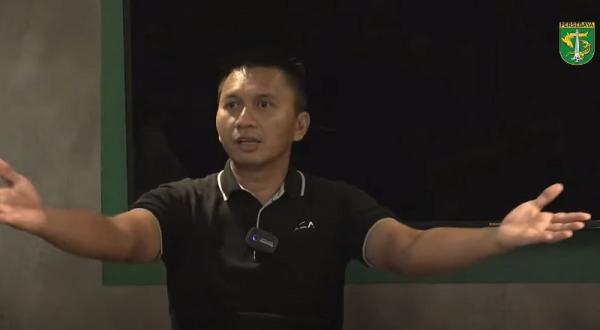 Azrul Ananda Mundur dari Kursi CEO usai Persebaya Kalah Tiga Kali Beruntun