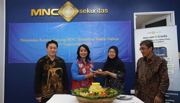 MNC Sekuritas Resmikan Kantor Cabang Radio Dalam