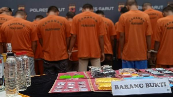 Terlalu, Honorer Pemkab Garut Edarkan Sabu Gunakan Motor Dinas