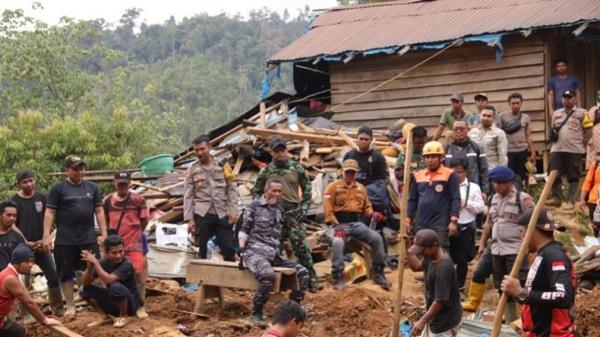 Pencarian 2 Korban Longsor Tambang Emas Di Kotabaru Dihentikan
