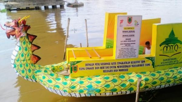 Perahu Naga Sepanjang 9 Meter Muncul di Banjarmasin, Begini Penampakannya