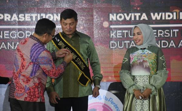 Pangdam Diponegoro dan Istri Jadi Duta Bapak-Bunda Asuh Anak Stunting Provinsi Jateng