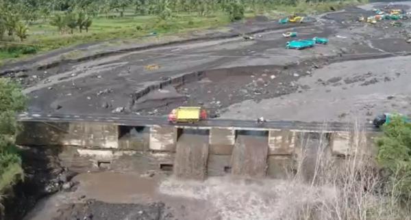 Jembatan Limpas Lumajang Kembali Normal Usai Diterjang Banjir Lahar Dingin Semeru