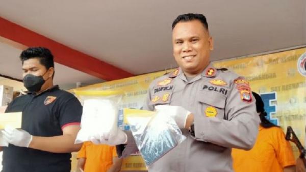 Polisi Bongkar Kasus Peredaran Narkoba di Tarakan, Sabu Hampir 1 Kg ... Polisi Bongkar Kasus Peredaran Narkoba di Tarakan, Sabu Hampir 1 Kg ...