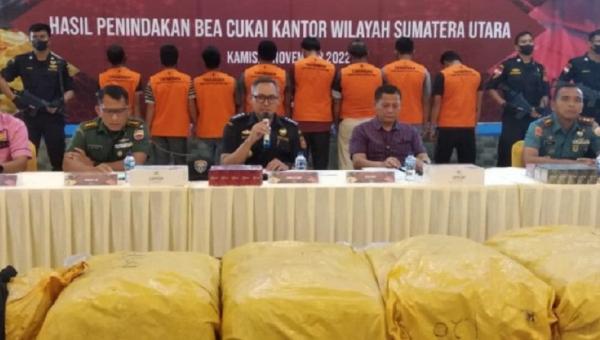 Bea Cukai Sumut Sita Pakaian Bekas dan Rokok Ilegal Senilai Rp5,9 Miliar