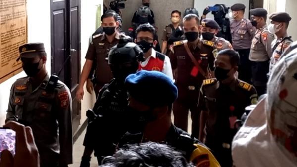 Ferdy Sambo Dan Putri Candrawathi Tiba Di Pn Jaksel Bakal Dihadapkan