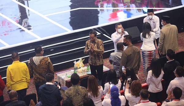 Momen Presiden Jokowi Disambut Petinggi dan Kader Partai Perindo
