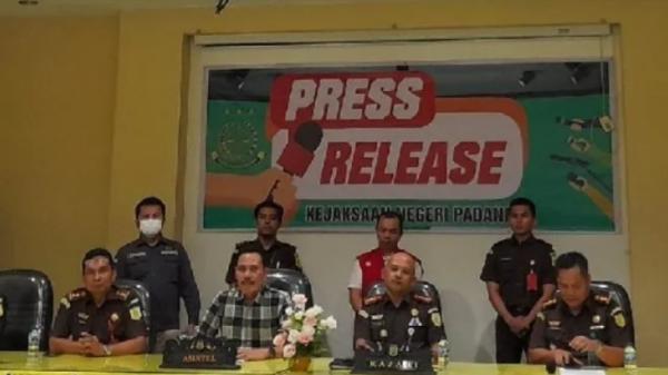 Buron 2 Tahun, Terpidana Kasus Penipuan Ditangkap Tim Kejaksaan Buron 2 Tahun, Terpidana Kasus Penipuan Ditangkap Tim Kejaksaan