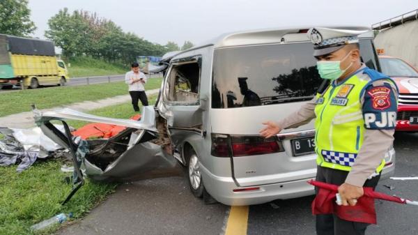 Kecelakaan di Tol Cipali Km 139 Indramayu Tewaskan 3 Orang, Ini Penyebabnya - Bagian 1