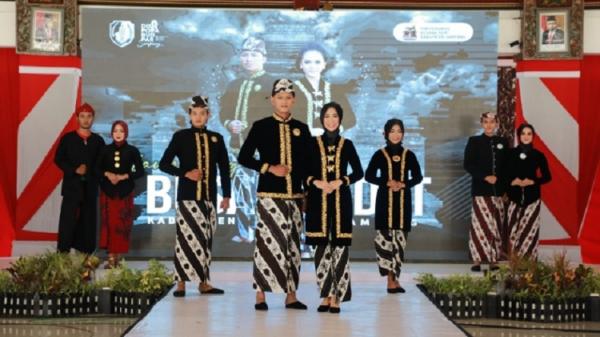 Sampang Resmi Punya Baju Adat Sendiri, Ini Cirinya