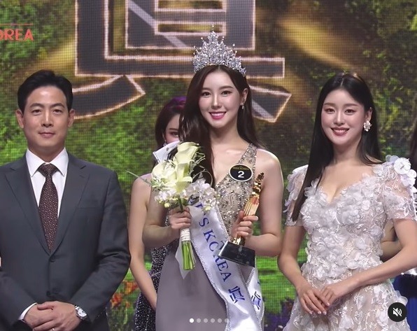 5 Potret Miss Korea 2022 Lee Seung Hyun, Dijuluki Boneka Hidup Mulus Tak Ada Cacat