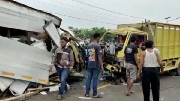 2 Truk Adu Banteng di Cilacap, Sopir dan Kernet Tewas
