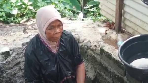 Pengakuan Emak-Emak Mandi Lumpur, 9 Kali Live TikTok Dapat Rp9 Juta