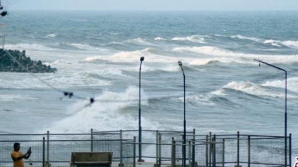 BMKG Prakirakan Tinggi Gelombang Perairan Kepulauan di Sulut hingga 2,5 Meter