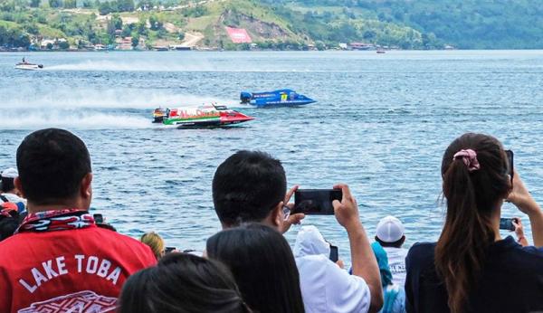 Danau Toba Populer di Dunia usai F1 Powerboat, Wamenparekraf Angela Tanoesoedibjo: Pacu Ekonomi ...