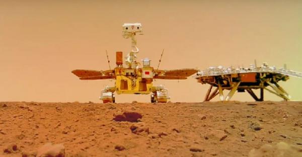 Penjelah China Zhurong Ungkap Lapisan Kompleks di Bawah Permukaan Mars