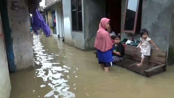 Sungai Silugonggo Meluap 6 Kecamatan Di Pati Terendam Banjir