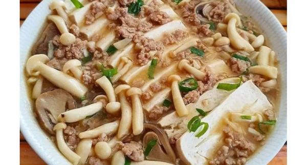 Cara Mengolah Jamur Merang yang Benar, Dimasak Jadi Tumisan Menggugah ...