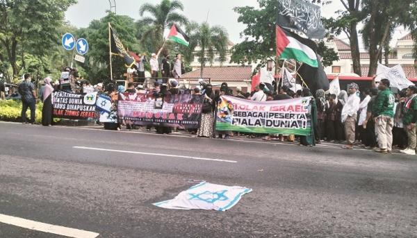 Kirim Surat kepada Kemenpora, Wayan Koster Tolak Timnas Israel ... Kirim Surat kepada Kemenpora, Wayan Koster Tolak Timnas Israel ...