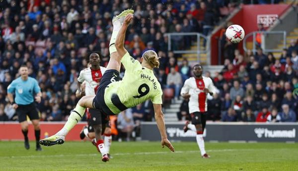 Guardiola: Haaland Selevel Messi dan Ronaldo!