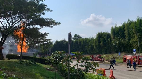 Ini Penjelasan Badan Geologi soal Semburan Api di Rest Area Km 86 B Tol ...