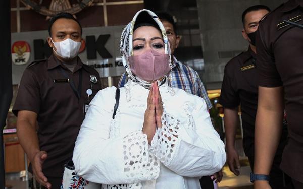 Gaya Kadinkes Lampung Reihana Klarifikasi Harta Kekayaan yang Kerap Dipamerkan